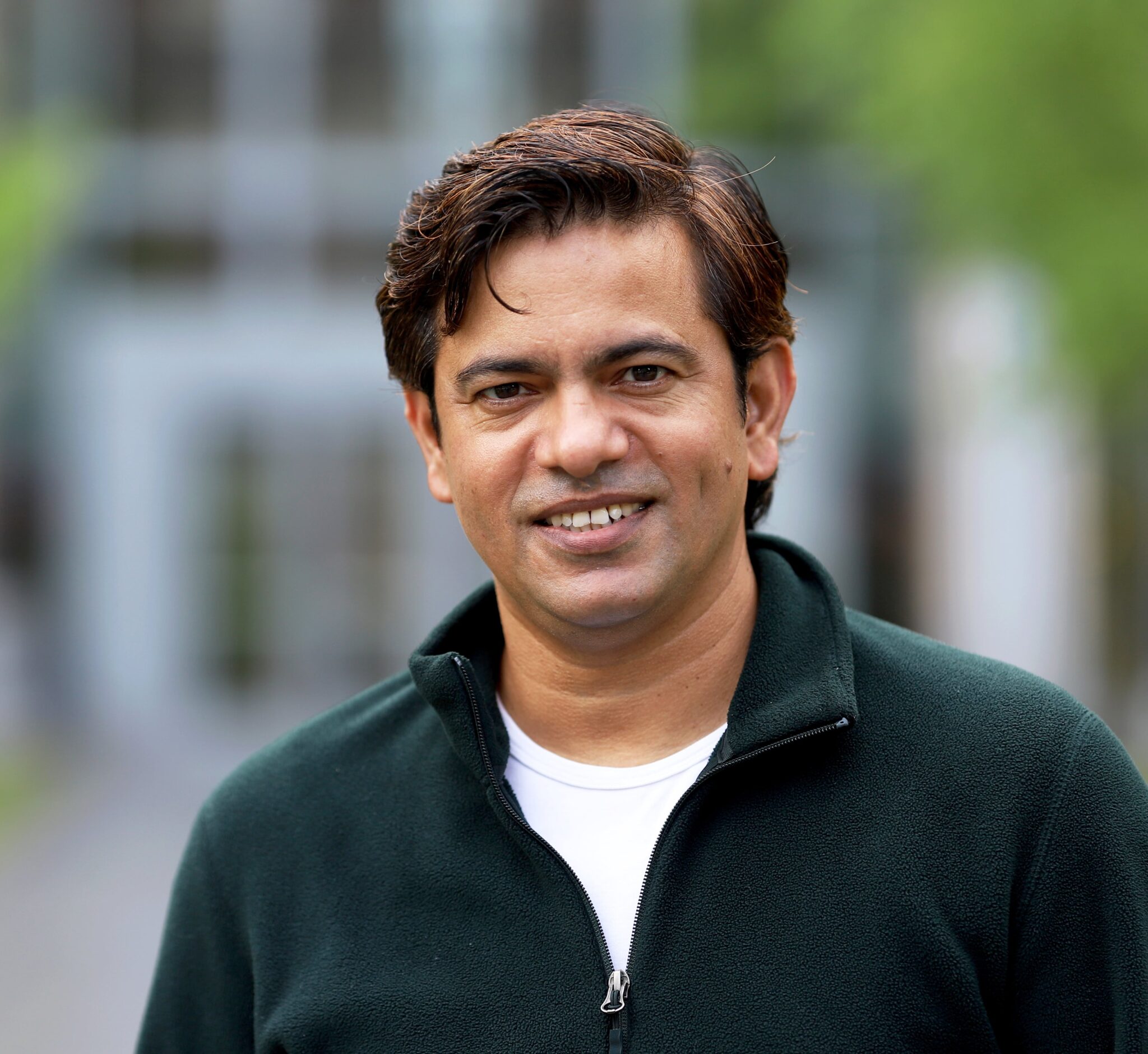 Pankaj K. Jha - ECS – Syracuse University
