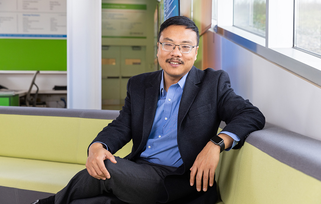 Professor Bing Dong Named as the Traugott Professor of Mechanical and ...
